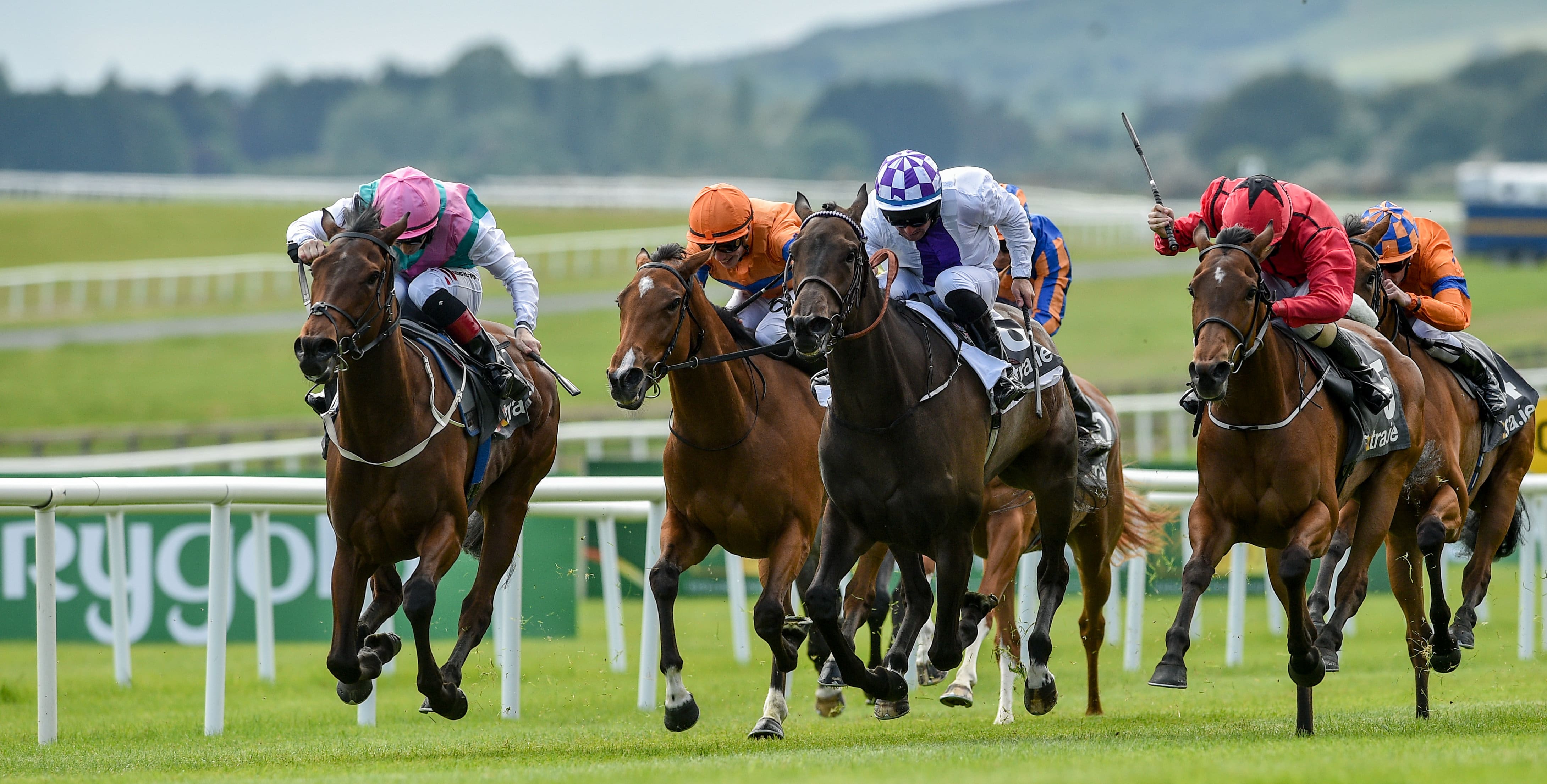 Monday’s UK & Irish Horse Racing Tips | GetYourTipsOut