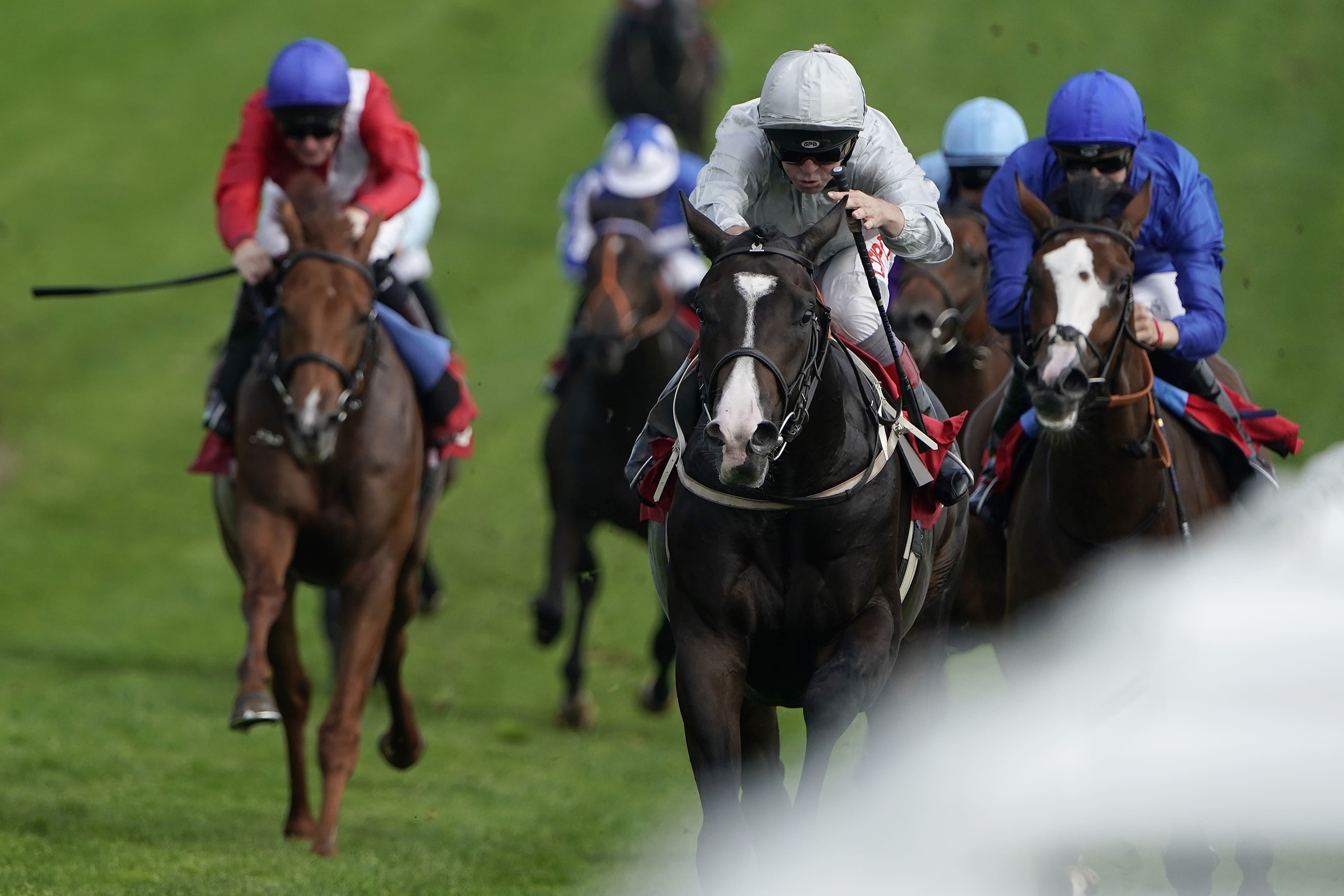 Tuesday's UK & Irish Horse Racing Tips | GetYourTipsOut